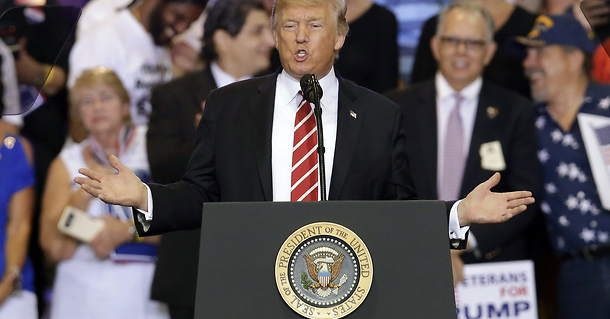 Trump On Fire In Phoenix; Clapper Calls Trump "Scary and Disturbing ...